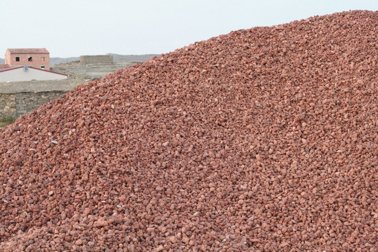 Pierre Volcanique rouge, pouzzolane roche basaltique – Vetonek.be