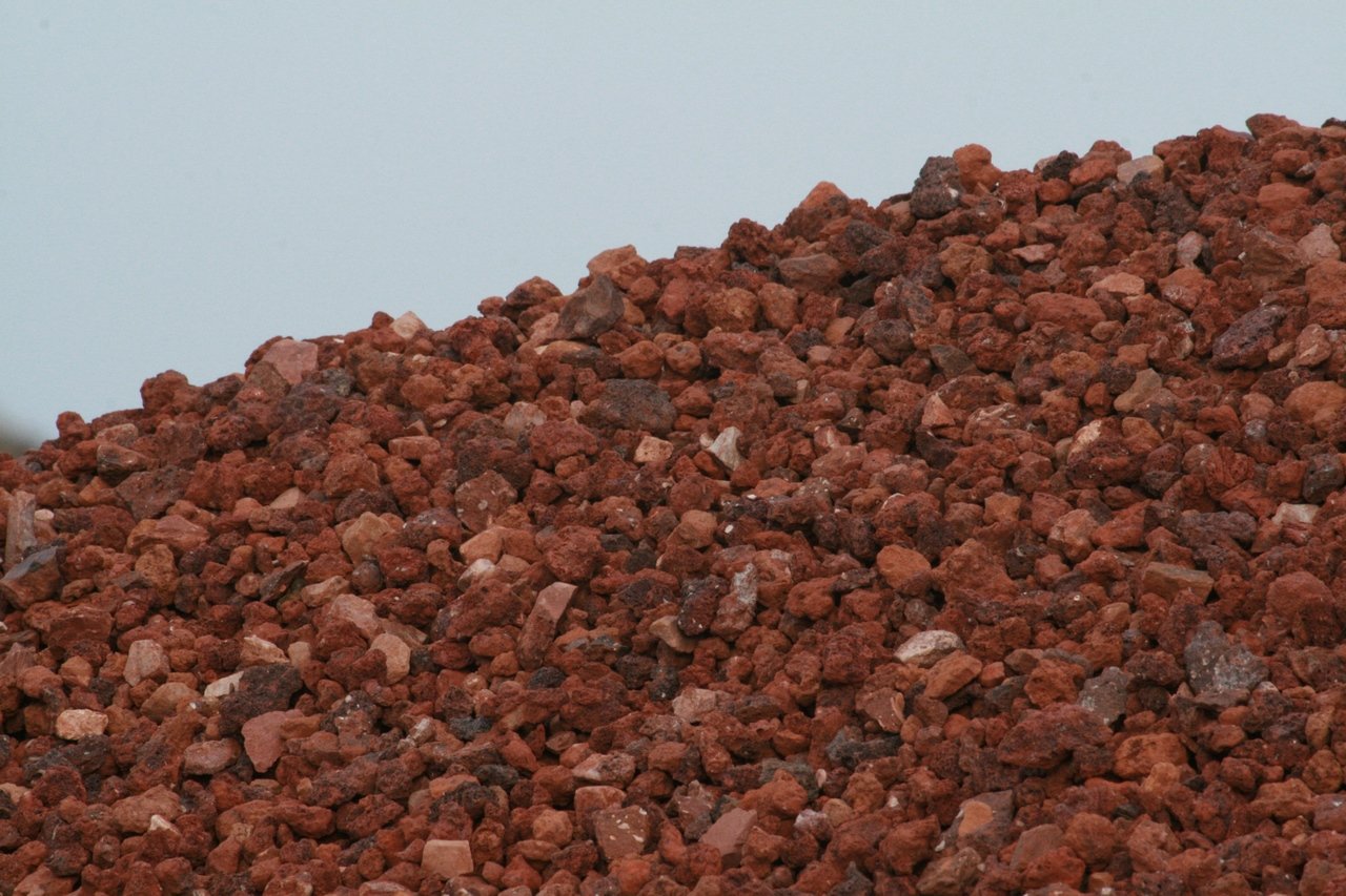 Pierre Volcanique rouge, pouzzolane roche basaltique – Vetonek.be